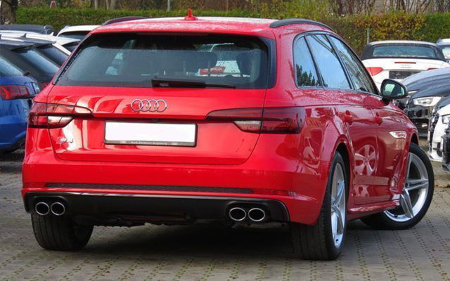 Audi S4 Avant - 52 600€ - 5 900 km - 2260
