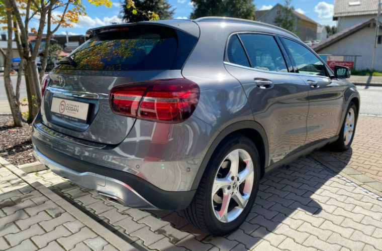 Mercedes-Benz Classe GLA 200 7G-Tronic Urban LED*Navi*Camera* - 25 475 ...