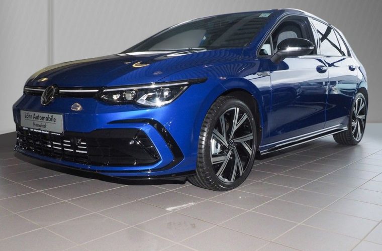 VW Golf 1,5 L TSI OPF R-Line BLACK-STYLE - 34 630€ - 6 880 km - 30176