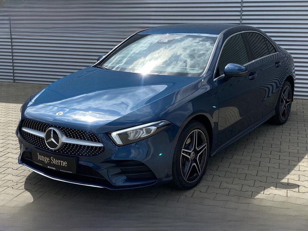 MERCEDES-BENZ A250E AMG LINE LIMOUSINE - 42 720€ - 13 300 km - 34701