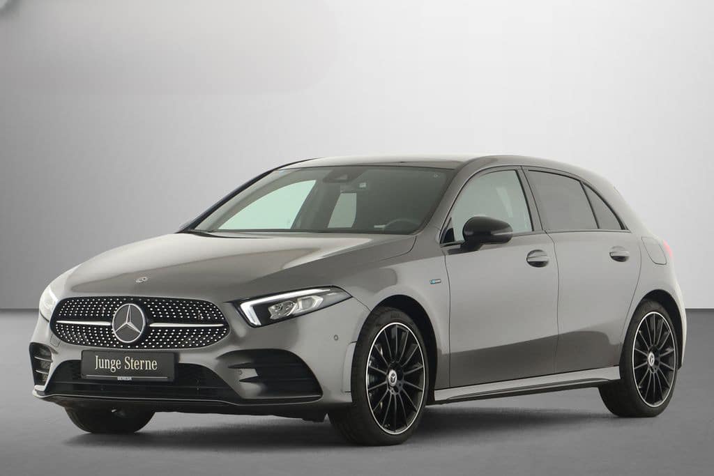 MERCEDES-BENZ A250E AMG NIGHT - 41 105€ - 29 999 km - 34450