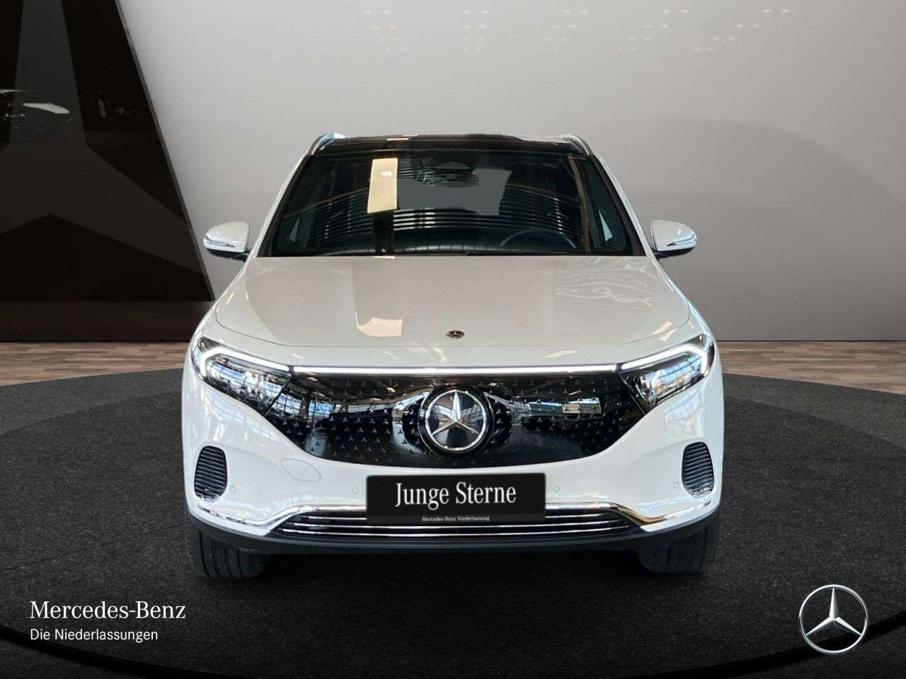 Mercedes EQA 350 4M PROG+ADVANCED+PANO+KAMERA+SPUR de 2024, 11 188 km ...