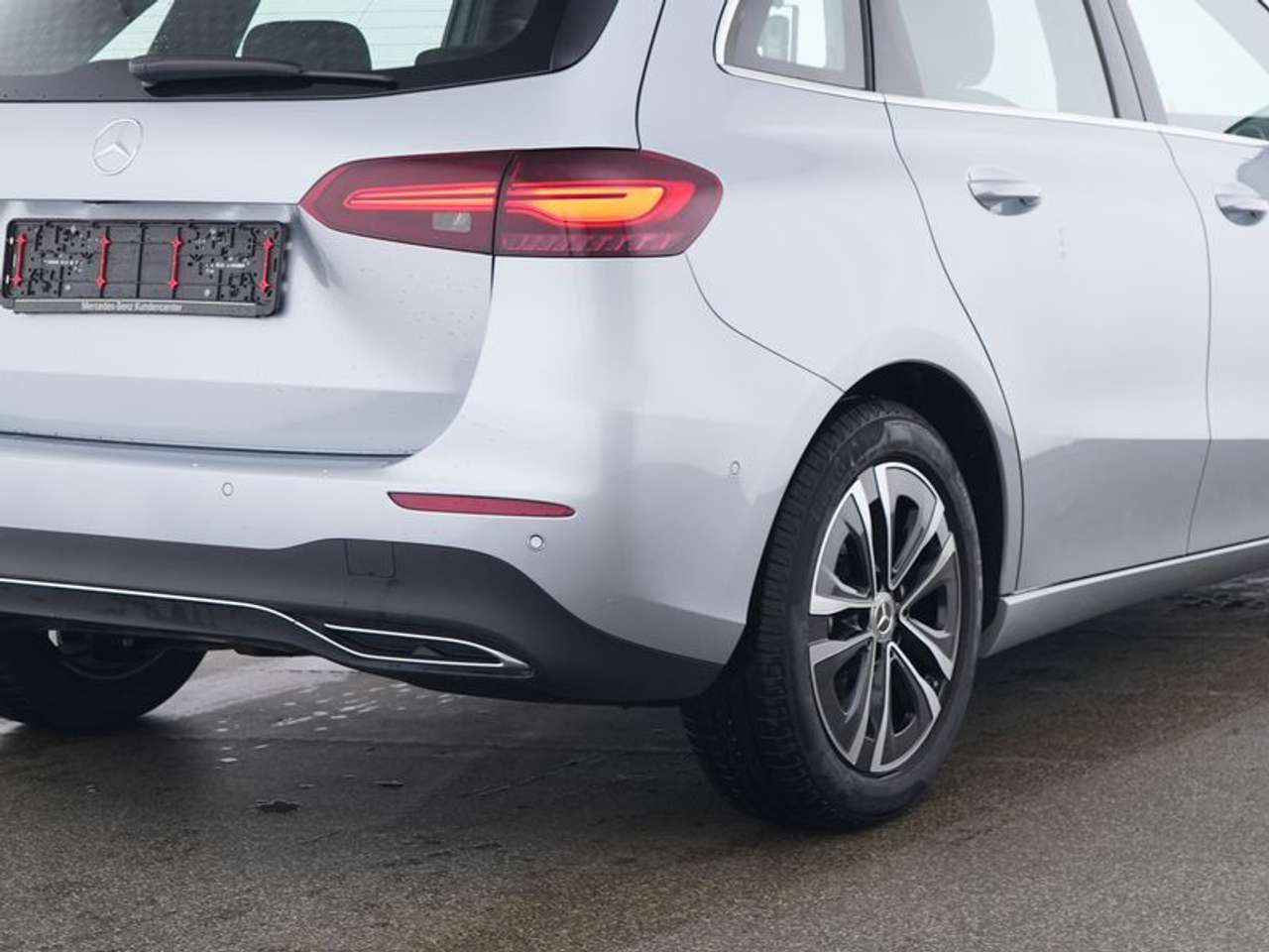 Mercedes B 180 d , PROGRESSIVE KAMERA PANO SPUR PDC SHD de 2024, 9 037 ...