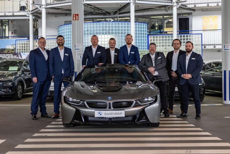 BMW iX1 eDrive20 HUD Navi Digitales Cockpit LED Kurvenlich de 2024, 15 ...