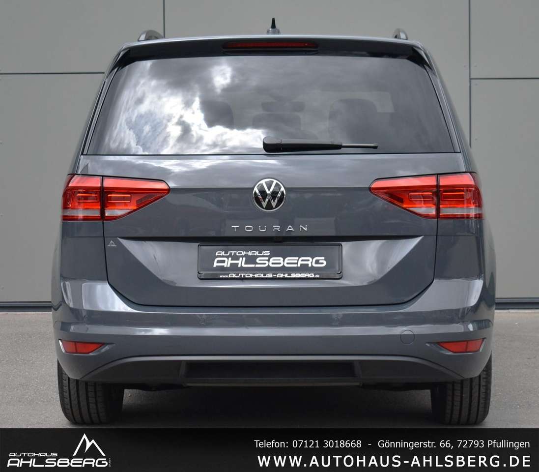Volkswagen Touran COMFORT/ DIG C./STAND./ACC/PANO/DYNAUDIO/AHK de 2023 ...
