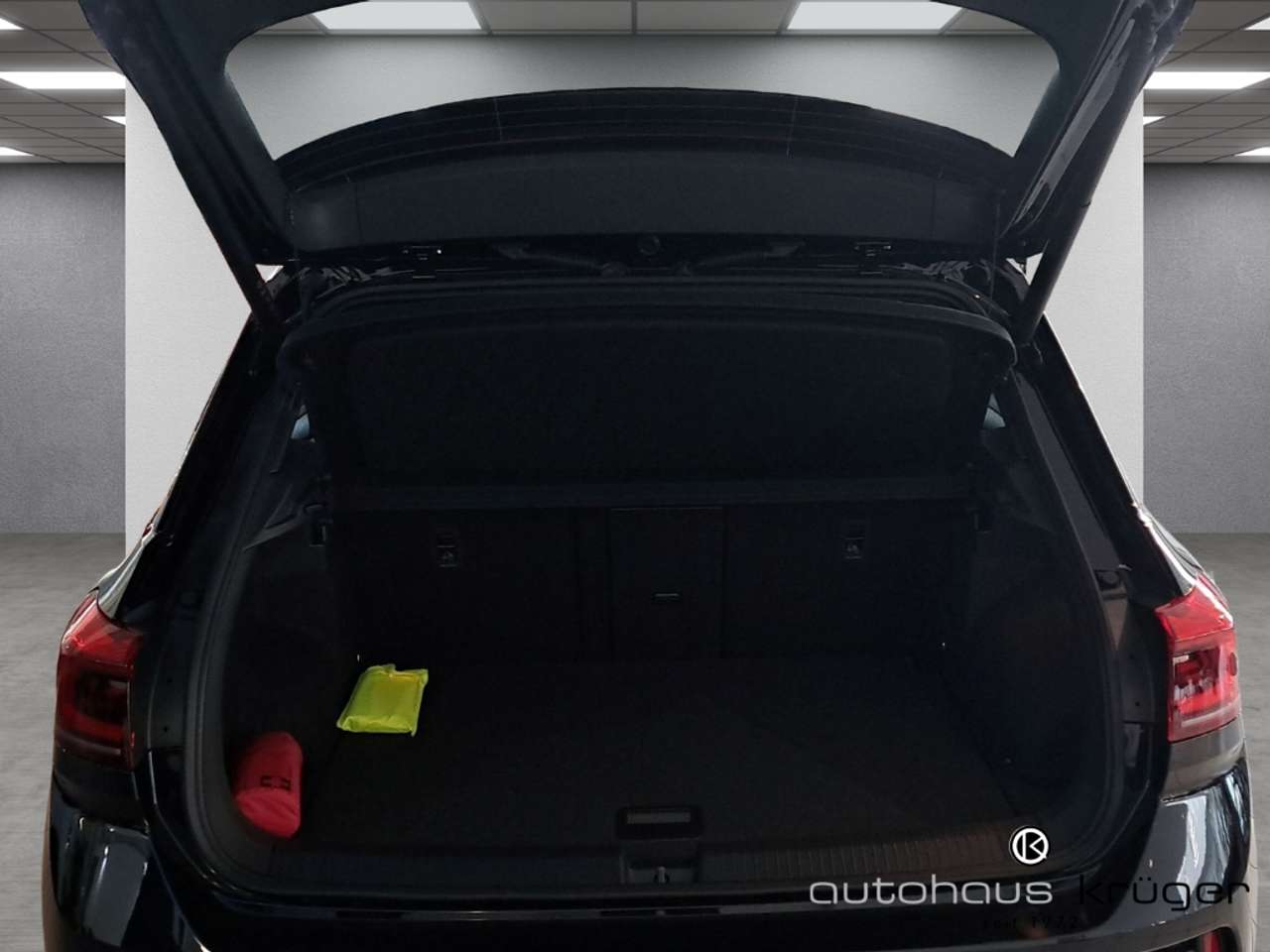 Volkswagen T-Roc 1.5 TSI DSG R-Line Navi digitales Cockpit LED de 2024 ...