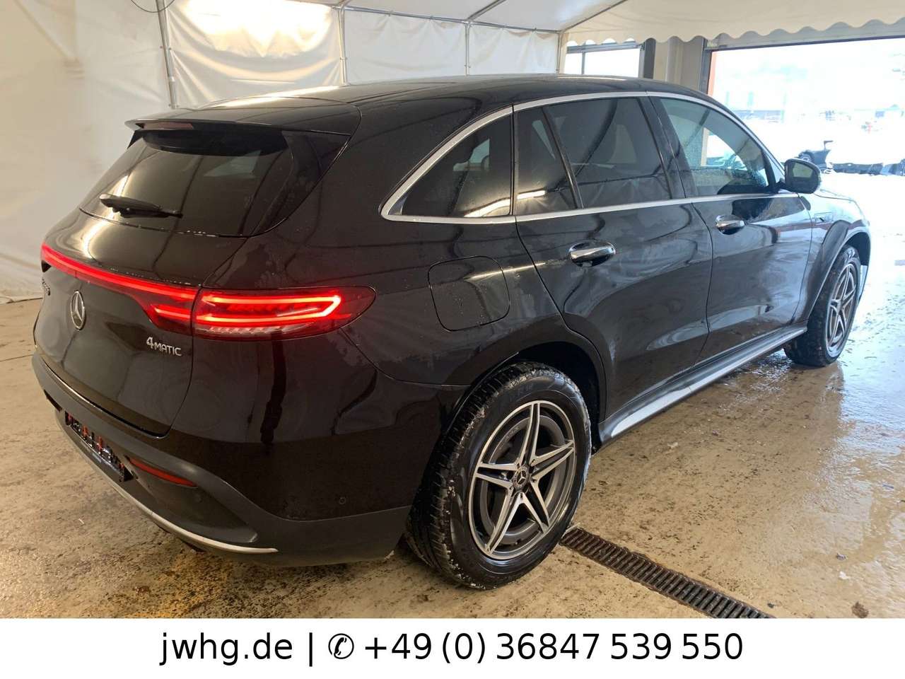 Mercedes EQC 400 400 4M AMG-Line Distronic 360°Kam Glasdach de 2021 ...