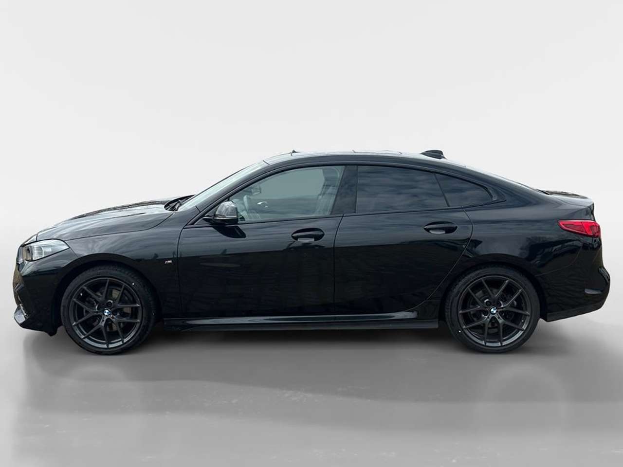 BMW BMW 218 M Sport de 2024, 32 200 km, Essence, occasion Allemagne ...