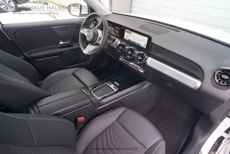 Mercedes GLB 220 4Matic Kamera+Park/Spur/LED de 2025, 19 011 km ...