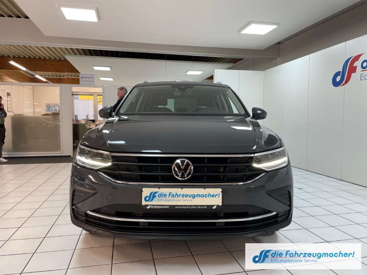 Volkswagen Tiguan Active eHybrid Digitales Cockpit LED ACC El. Heckk de ...