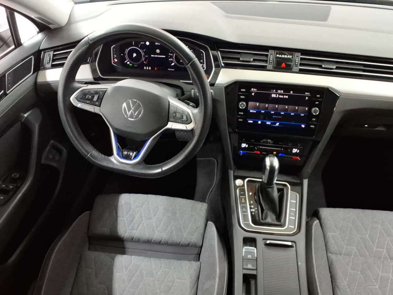 Volkswagen Passat Passat Variant Hybrid GTE AHK MATRIX AID de 2023, 93 ...