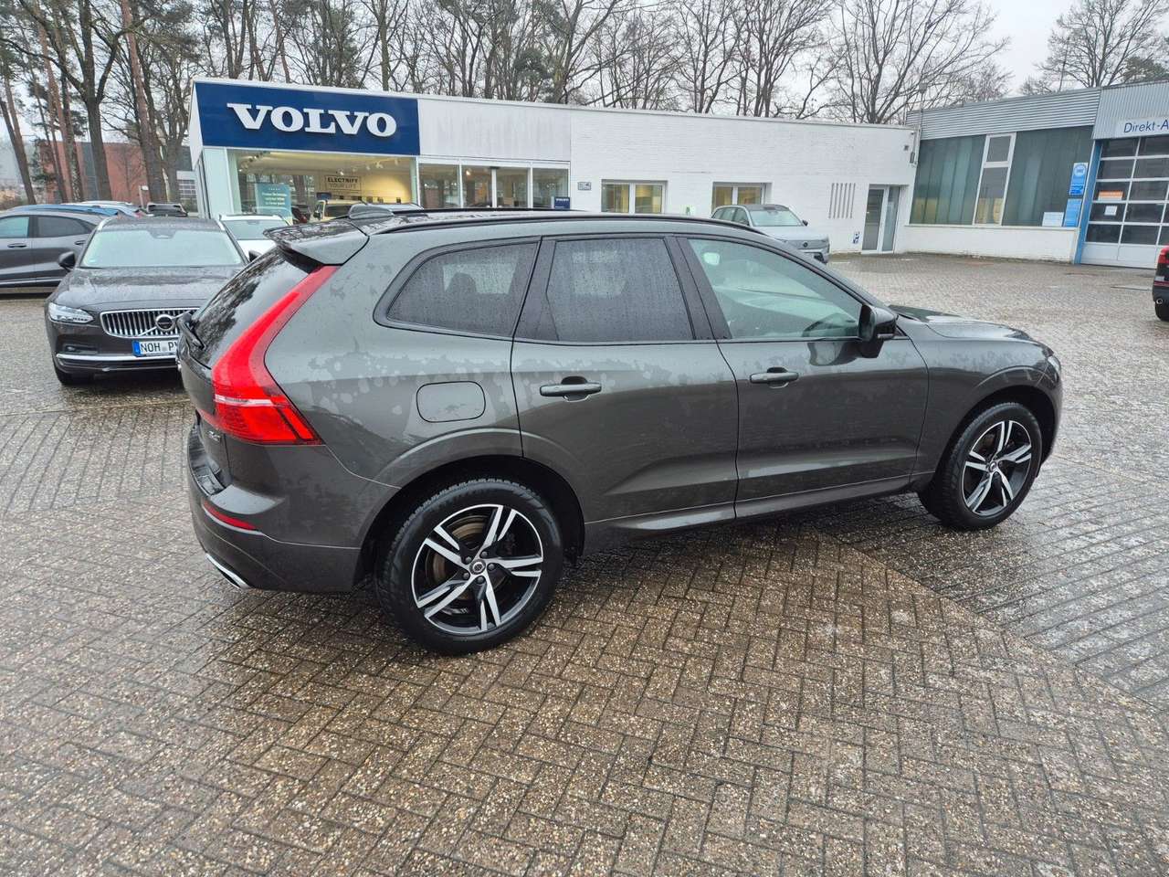 Volvo XC60 R-Design AWD de 2021, 101 500 km, Diesel, occasion Allemagne ...