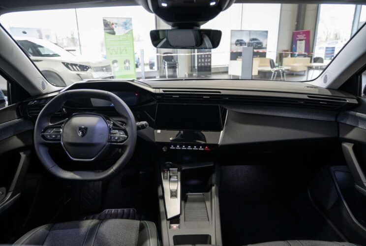 Peugeot Peugeot 308 SW Allure Pack 1.2 PureTech 130 EAT8 de 2022, 34 ...