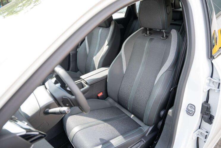 Peugeot Peugeot 308 SW Allure Pack 1.2 PureTech 130 EAT8 de 2022, 34 ...