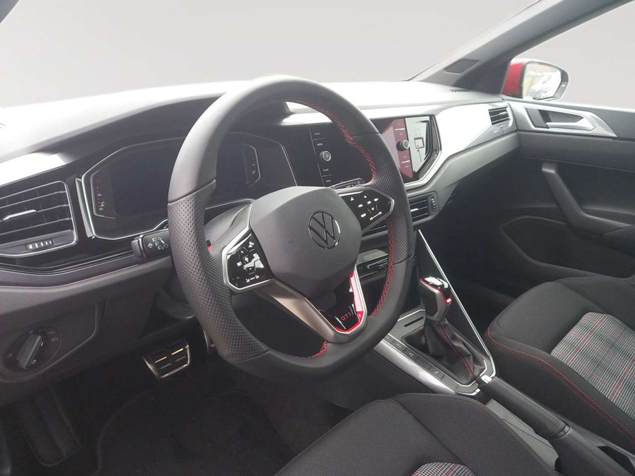 Volkswagen Polo 2.0 TSI DSG GTI IQ-LIGHT*NAV*SHZ*ACC*PDC*KAMERA... de ...