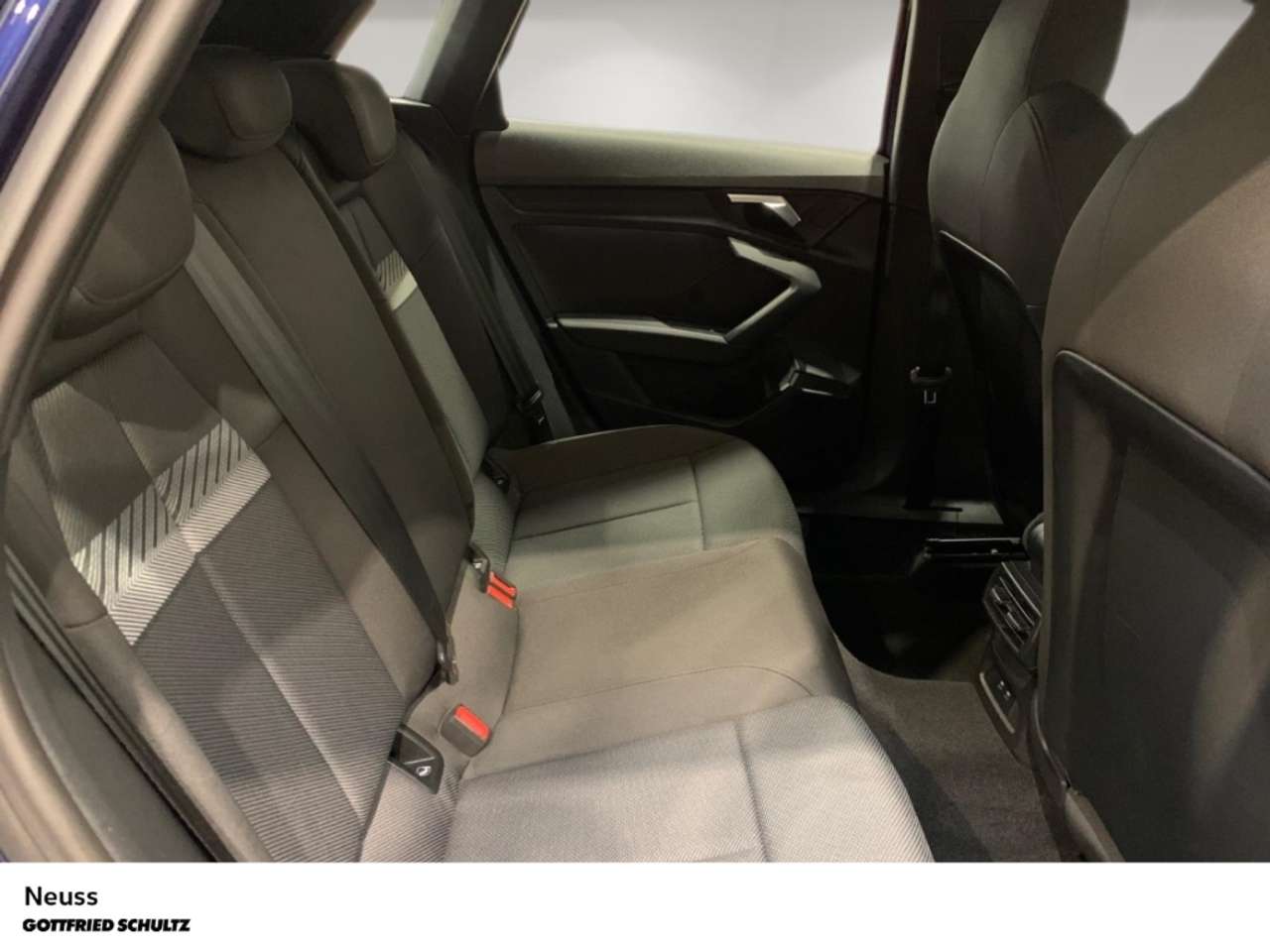 Audi A3 Sportback 40 TFSIe NAVI SITZHEIZUNG LED INTERFACE de 2021, 30 ...