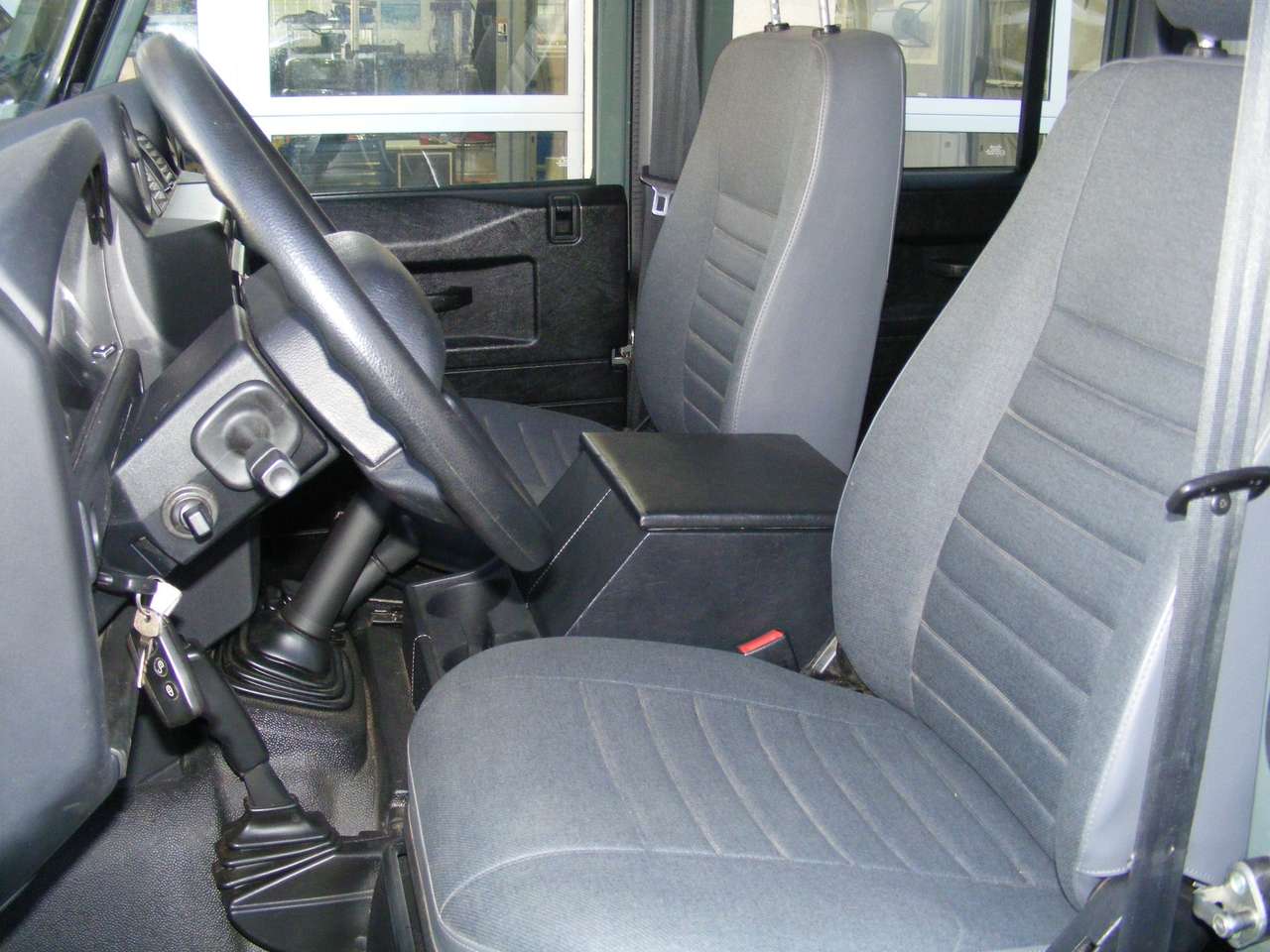 Land Rover Defender Land Rover Defender 110 E Station Wagon -1 Besitz ...