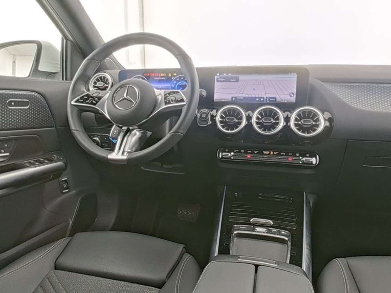 Mercedes Mercedes-Benz EQA 350 4M Progressive-Adv.-Plus/AHK/Distronic ...